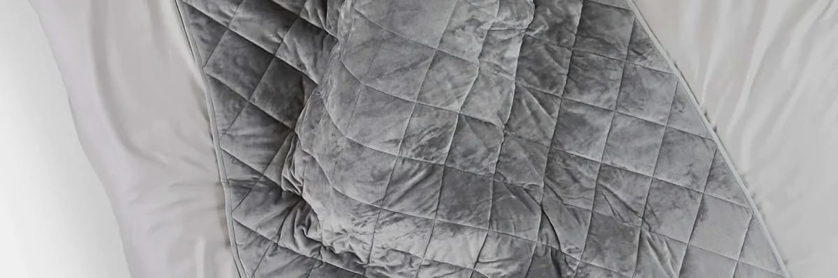 Aeyla Weighted Blanket - Back in Action