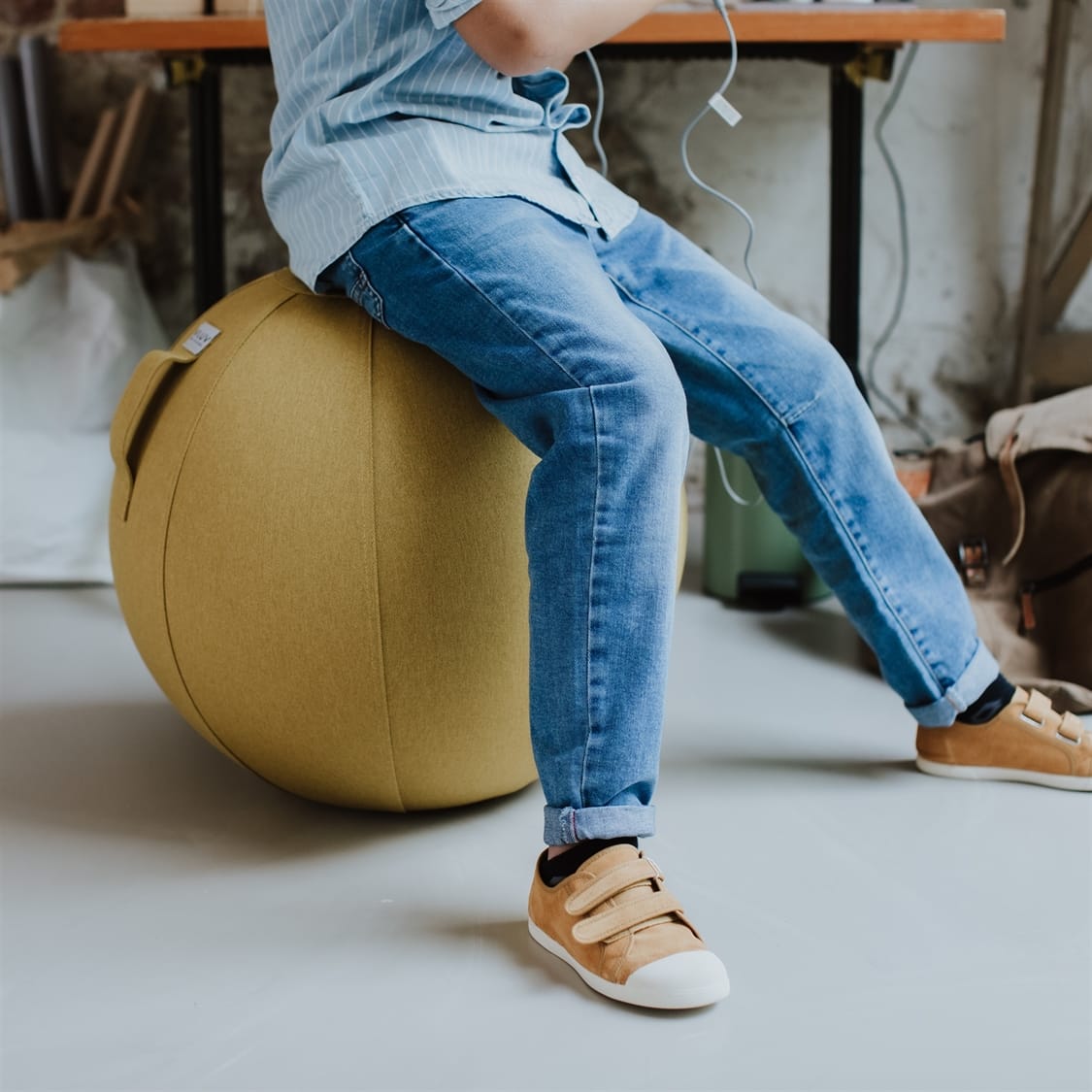 VLUV - IN STOCK! - Back in Action