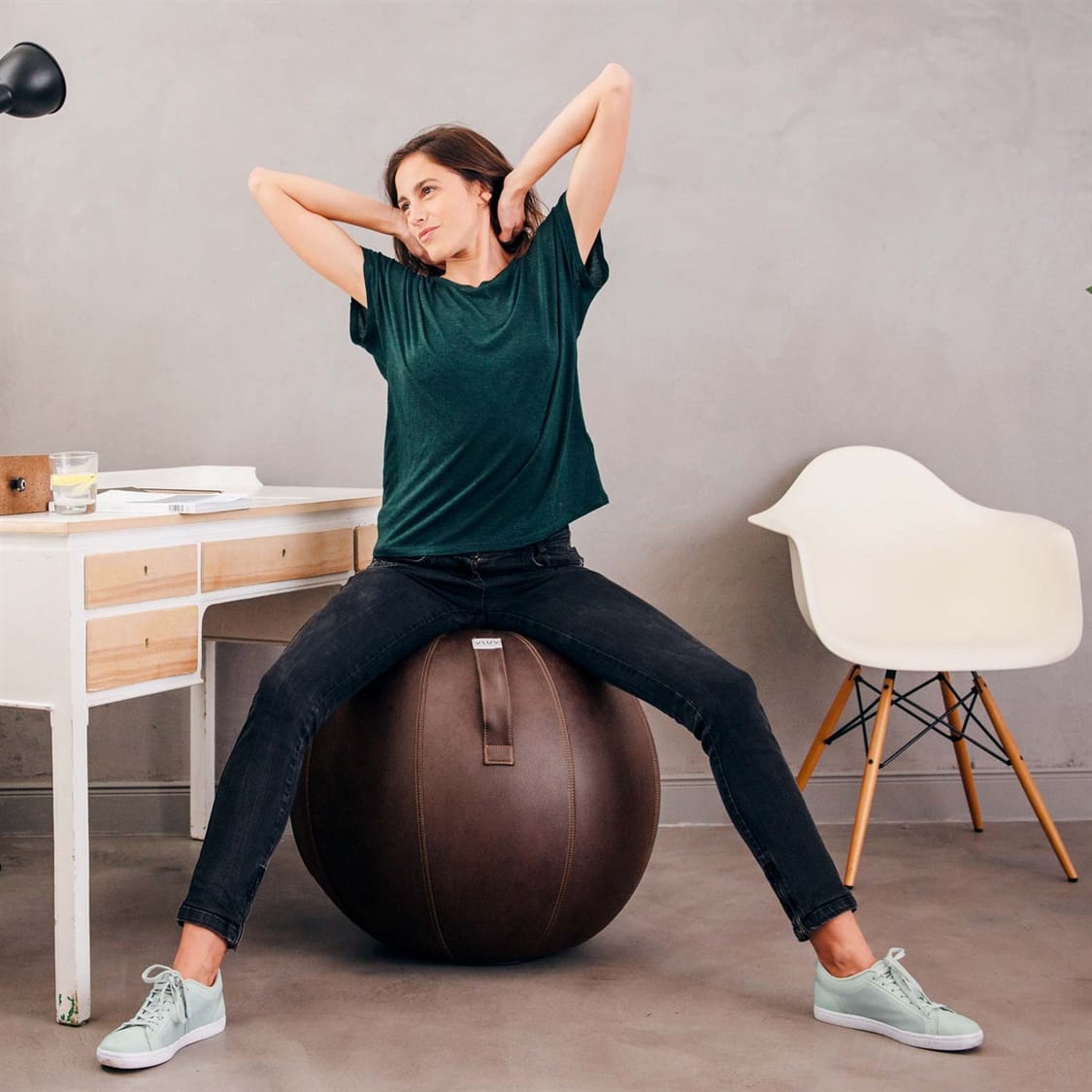 VLUV - IN STOCK! - Back in Action